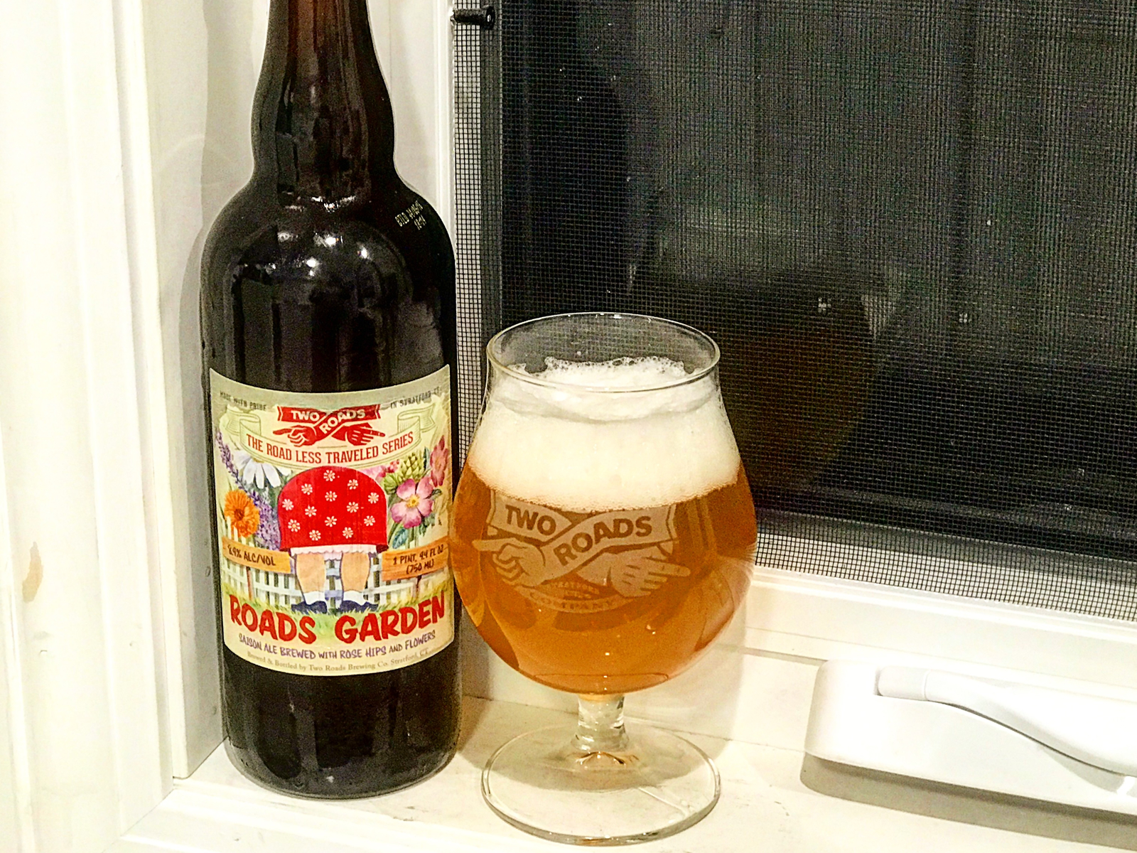 Two Roads Brewing Company: Roads Garden | Beers on Windowsills